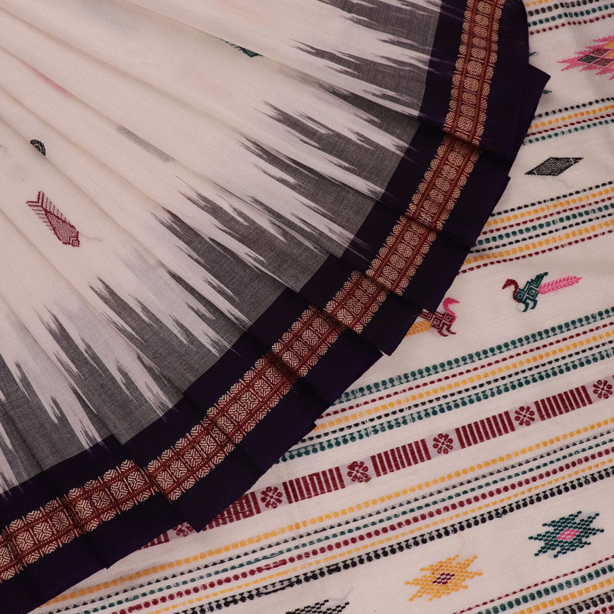 White Ikkat Bomkai Cotton Saree | A501203578 – Priyadarshini Handloom